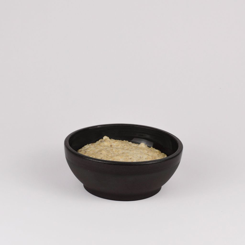 Oatmeal porridge with milk Delivery, coffee shop, European cuisine ...